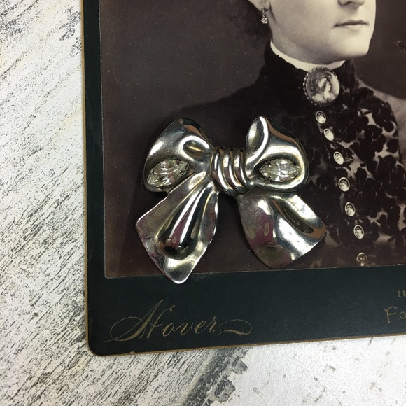 Vintage | Jewelry | Vintage Silver Tone Rhinestone Bow Brooch | Poshmark